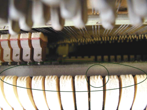 Chicagopianos.com / Chicago Piano Store - Grooves and Strings Misaligned!